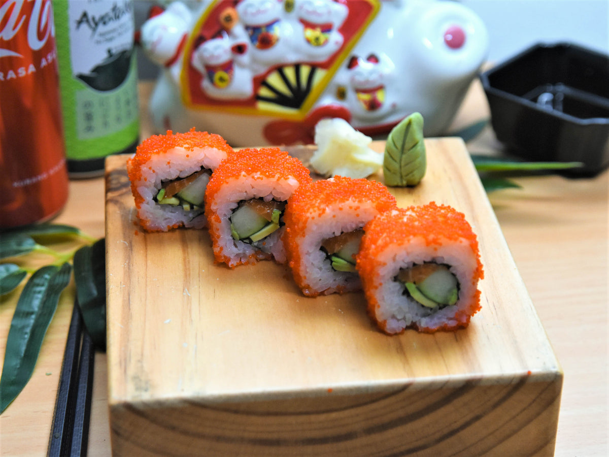 Salmon Avocado Maki (4pcs) | Sushi Delivery Malaysia